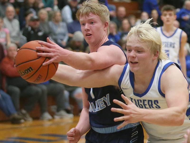 Photos: Bureau Valley vs Princeton boys basketball – Shaw Local