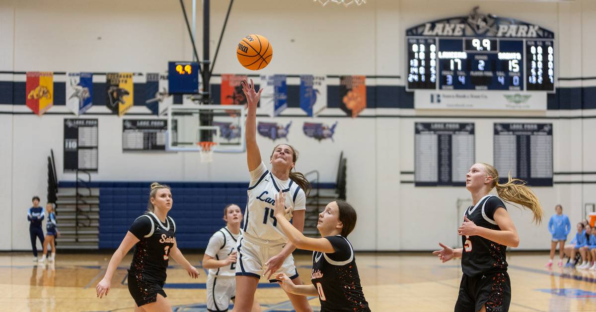 Maggie Frank shakes off slow start, drops 18 points in second half to ...