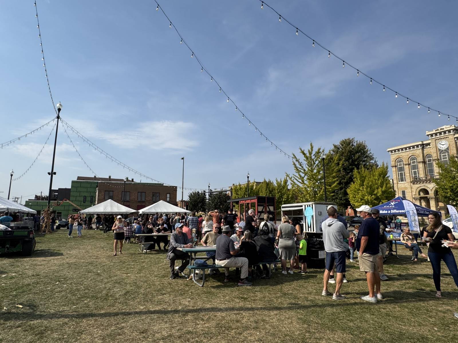 Photos: Smoketober Fest in Ottawa showcases barbecue – Shaw Local