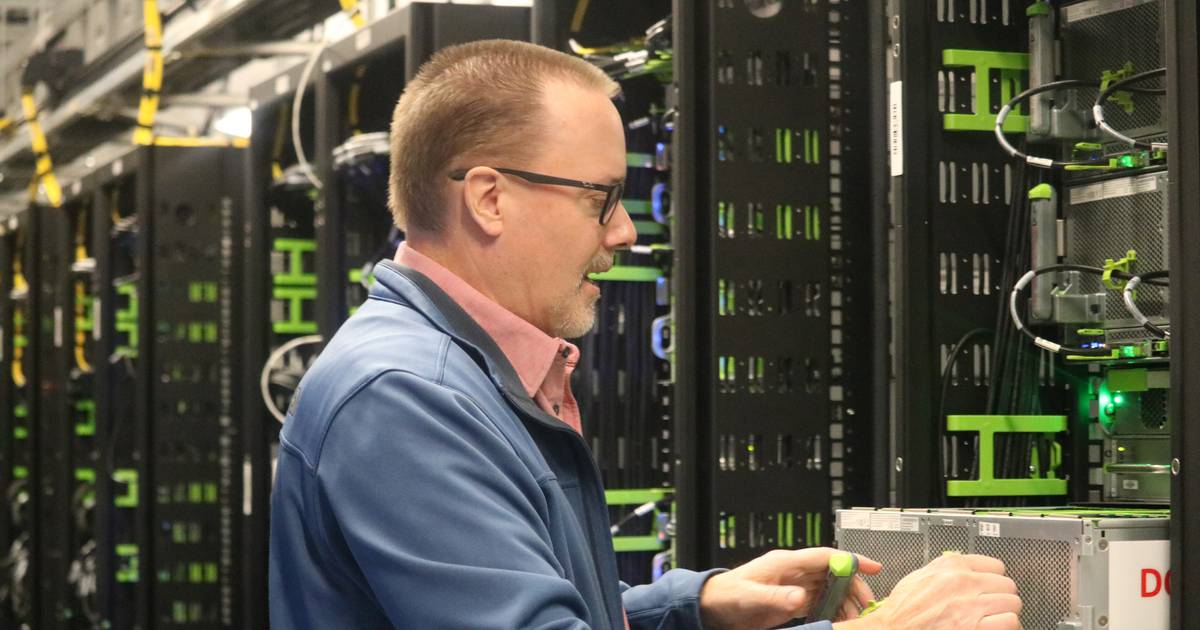 Meta takes DeKalb Data Center online – Shaw Local