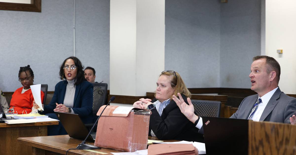 Attorneys argue over affirmative defense being used in Xandria Harris ...