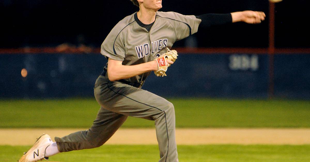 Baseball: Oswego East’s Noah Schultz, Ashton Izzi make it official ...