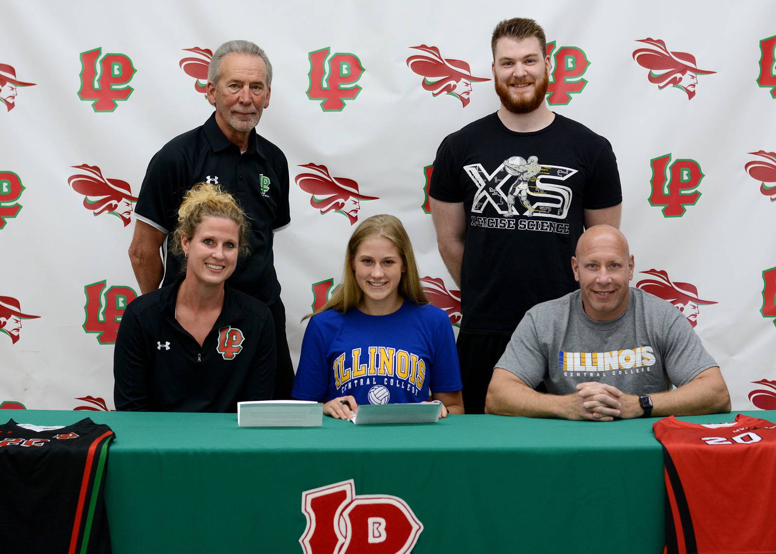 L-P’s Ashley Urbanski signs with ICC volleyball – Shaw Local