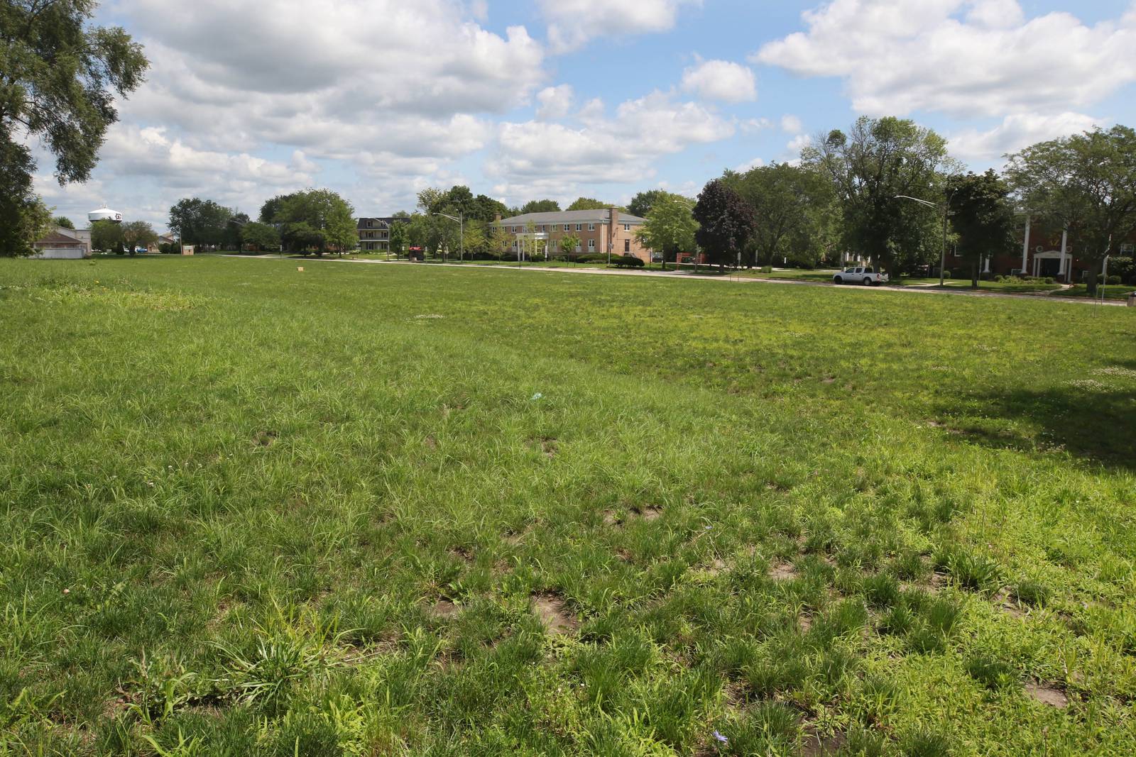 DeKalb city sells 2.4-acre property to NIU Foundation for Greek life ...