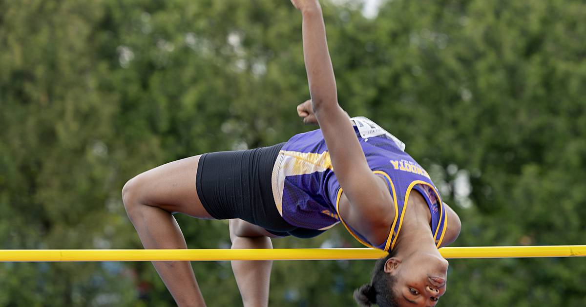 Girls track and field: Mendota freshman Mariyah Elam wins IHSA Class 2A ...