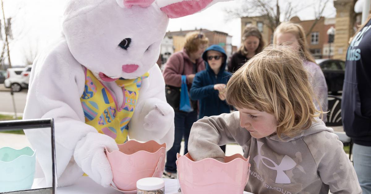 Photos: Ottawa families take part in Easter activities – Shaw Local