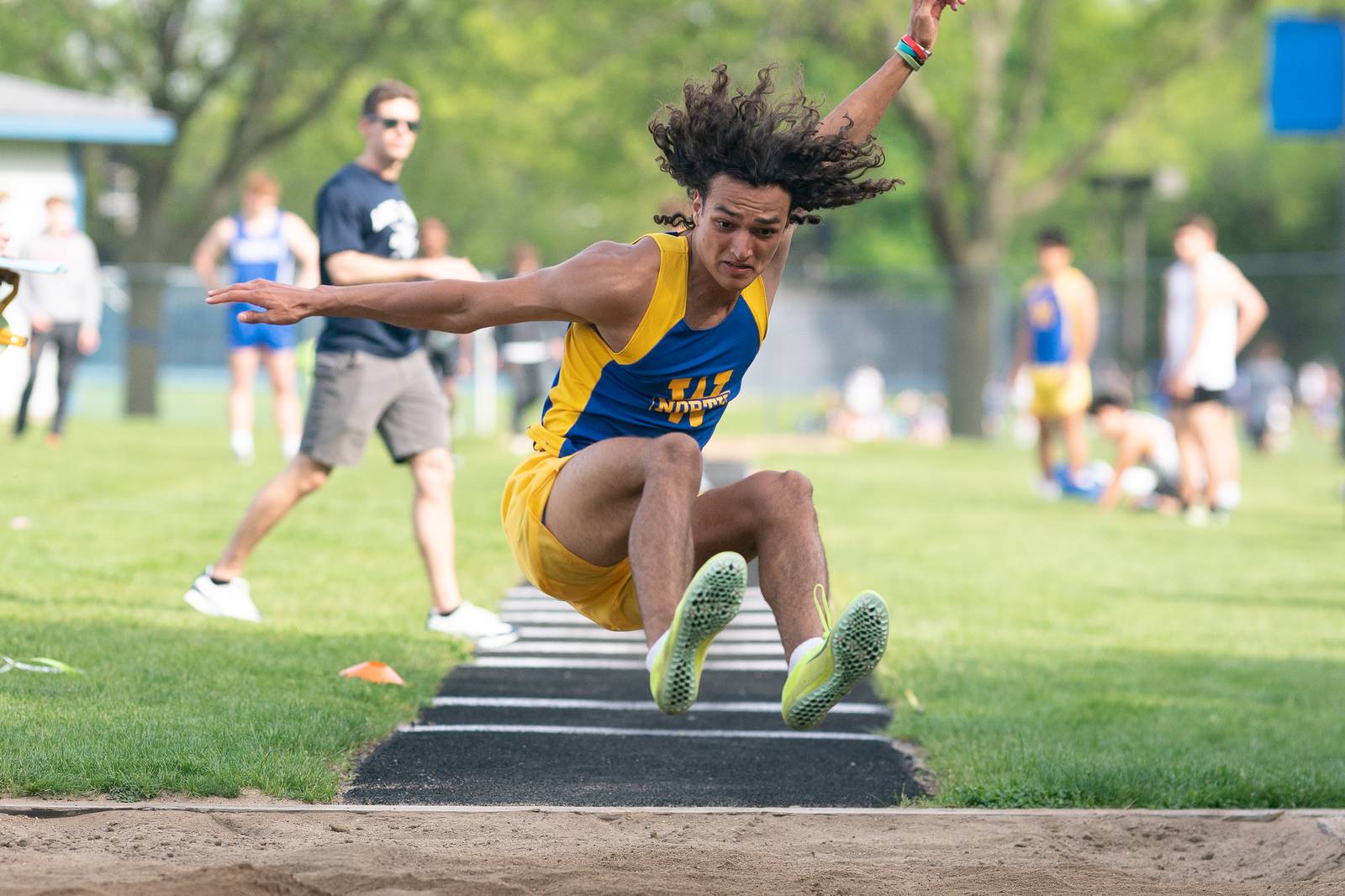 Photos: DuKane Conference boys track and field meet – Shaw Local