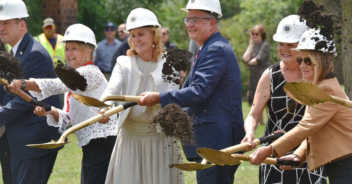 Interim no more: Flamion named head of DuPage County’s expanded animal ...