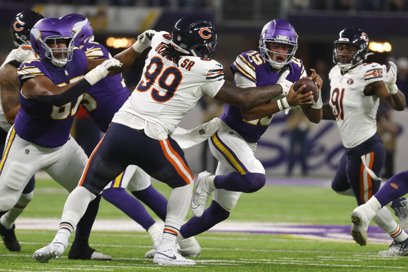 ‘Better with repetition’: Chicago Bears rookie DT Gervon Dexter keeps ...