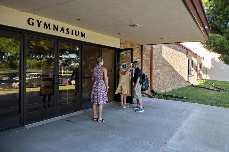 Newman Central Catholic in Sterling starts 5-day a week, in-person ...