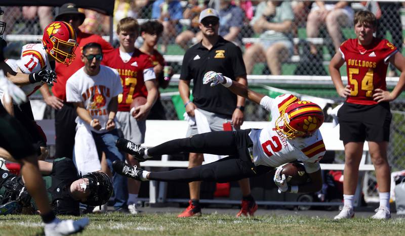 Photos: Batavia at Glenbard West in Week 1 football – Shaw Local