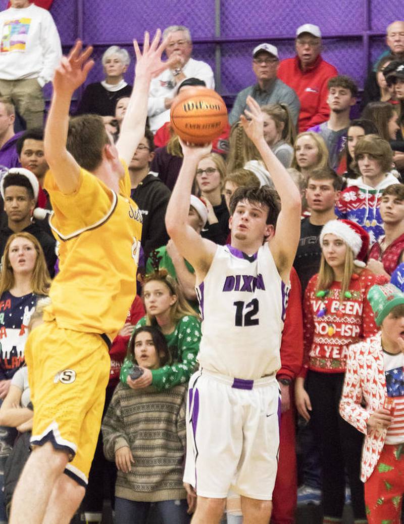 Dixon rides fast start to top rival Warriors at Lancaster – Shaw Local