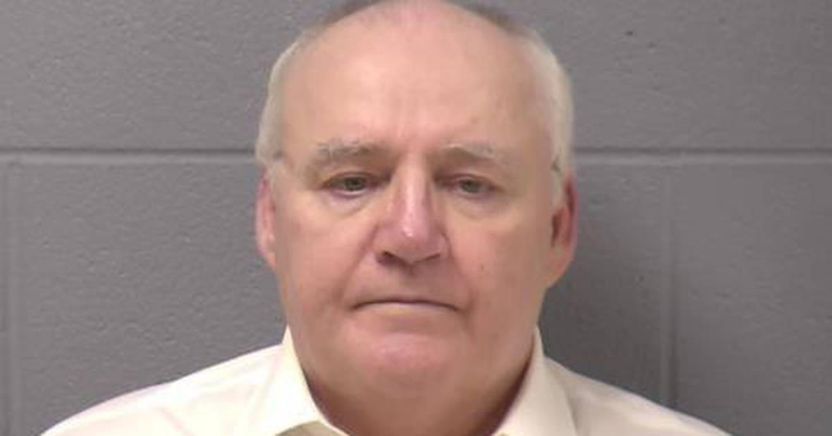 Naperville man gets 10-year sentence for attempting to kill his wife ...