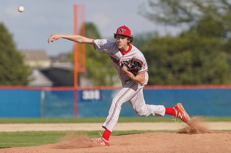 Photos: Oswego vs. Yorkville baseball; Yorkville wins 8-7 – Shaw Local