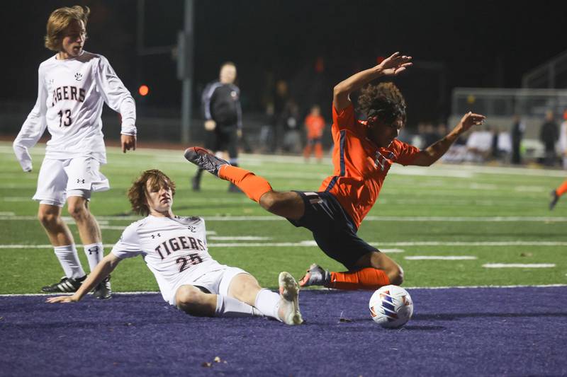 Photos: Romeoville vs. Edwardsville Class 3A Soccer Super-Sectional ...