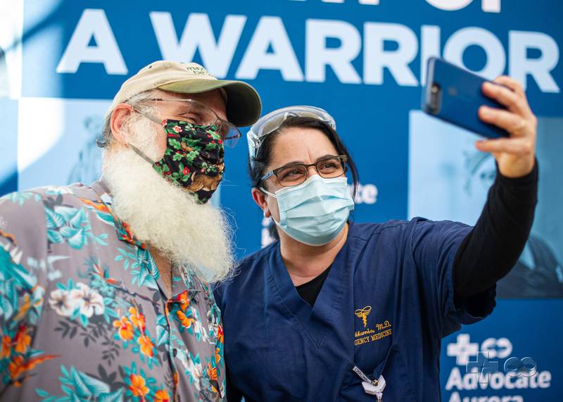 COVID-19 survivor receives vaccine from ER doctor who saved him – Shaw ...