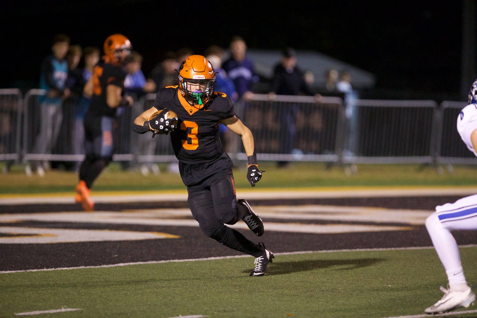 Owen Yorke runs wild, goes for five touchdowns to help Wheaton ...