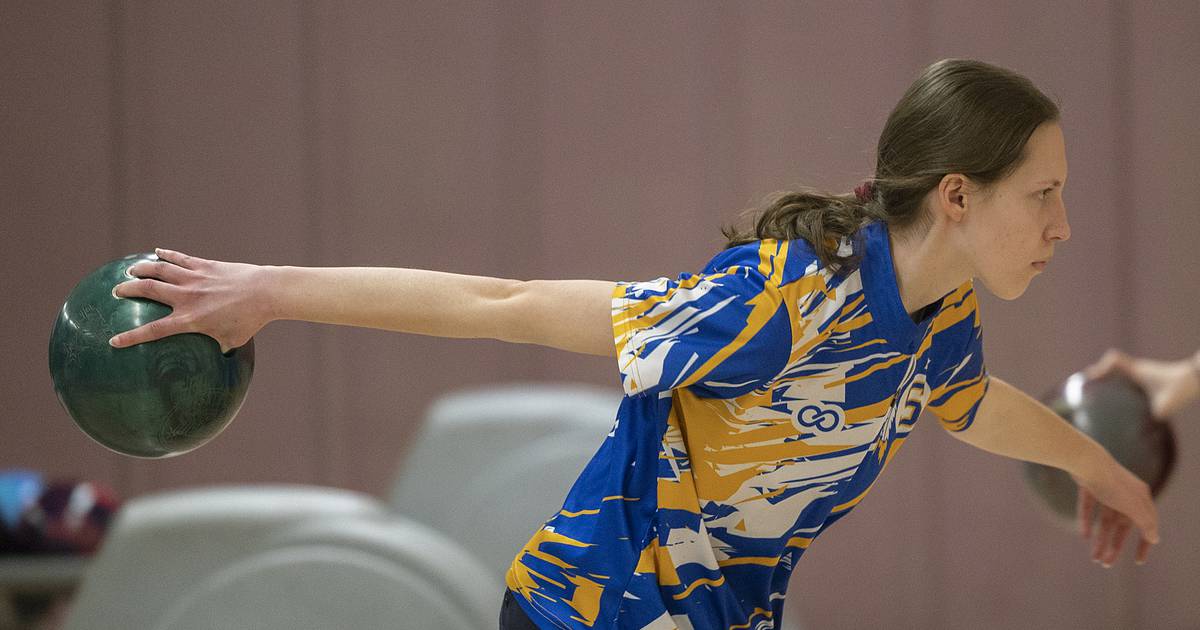 Sarah Doughty helps Sterling bowling improve to 7-0: Tuesday’s Sauk ...