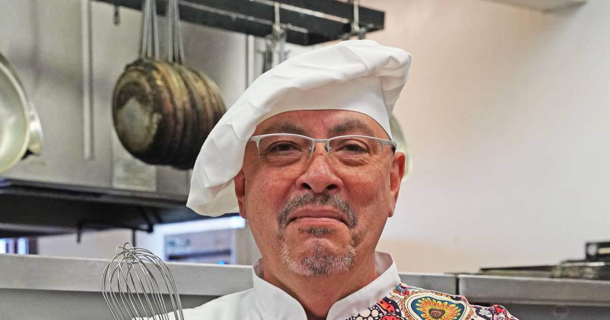 Illinois Valley chef competes for a chance to be named Favorite Chef ...