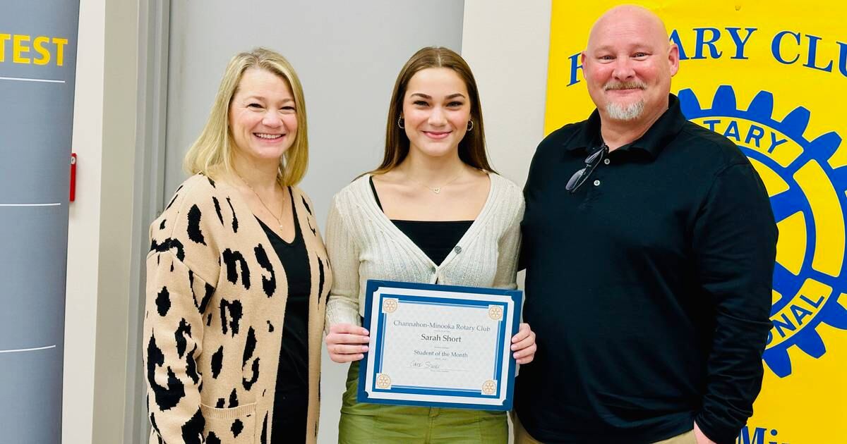 Minooka senior Sarah Short named Channahon-Minooka Rotary Student of ...