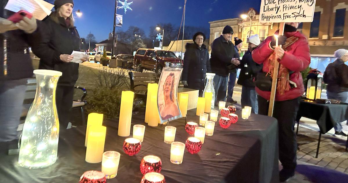 Ogle County residents turn out for candlelight vigil held for Minnesota ...