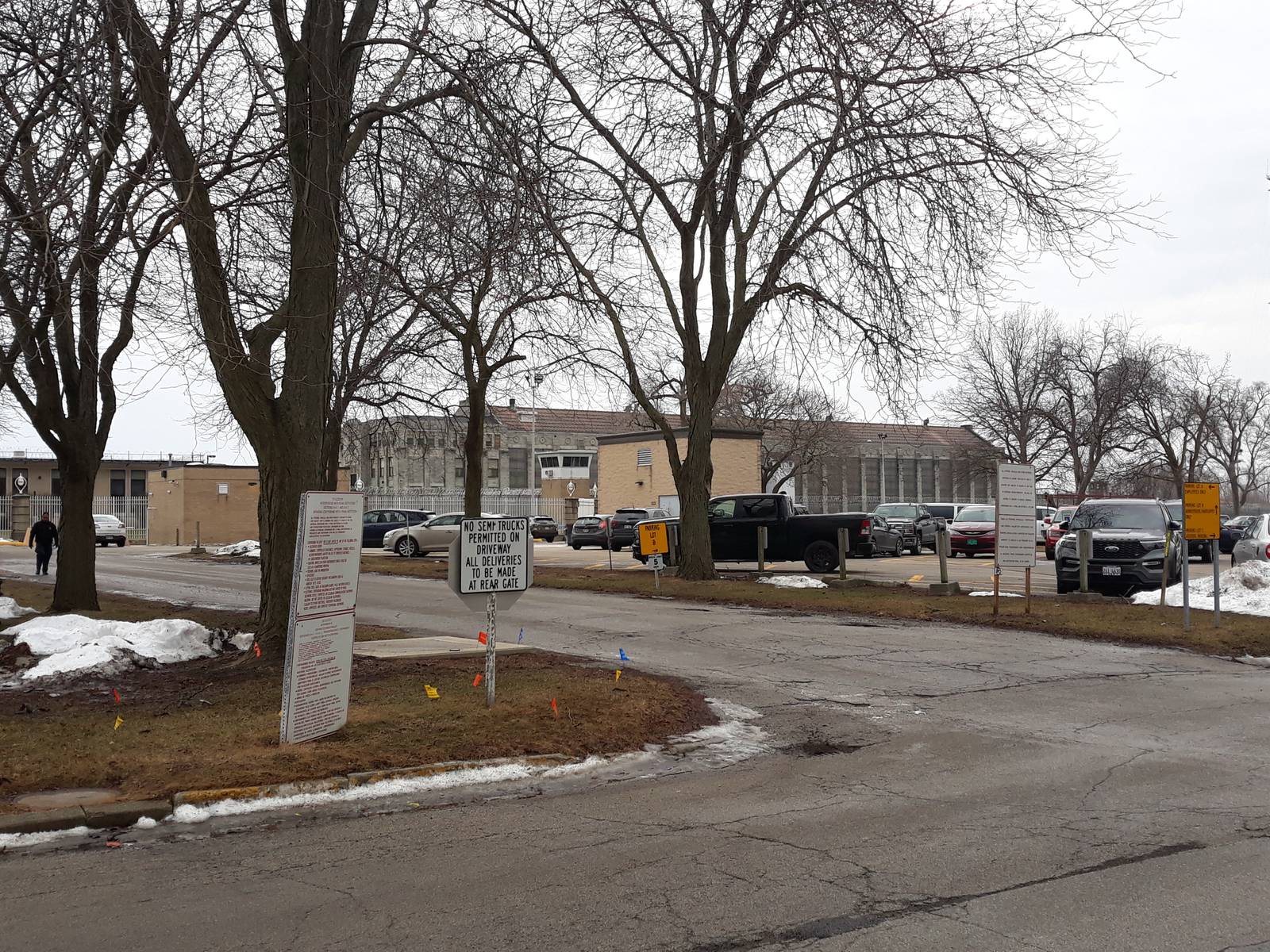 Reductions at Pontiac prison? Not so fast, governor says – Shaw Local