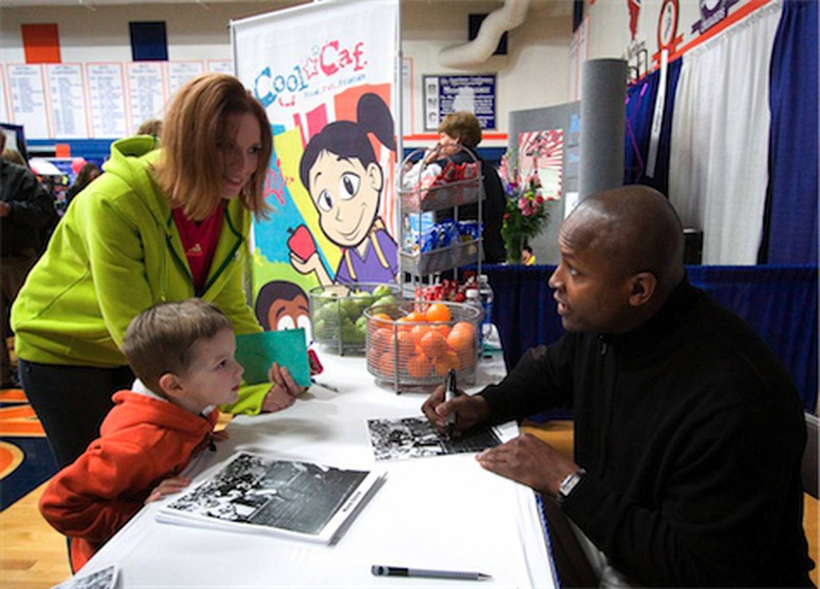 Hundreds escape cabin fever at expo – Shaw Local