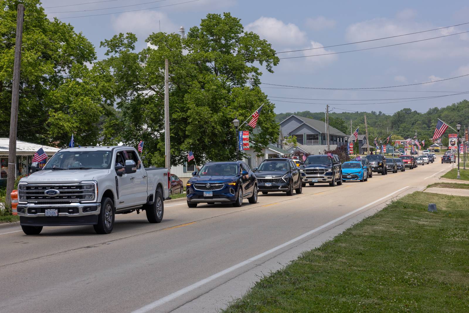 Photos: La Salle County MAGA caravan and rally – Shaw Local