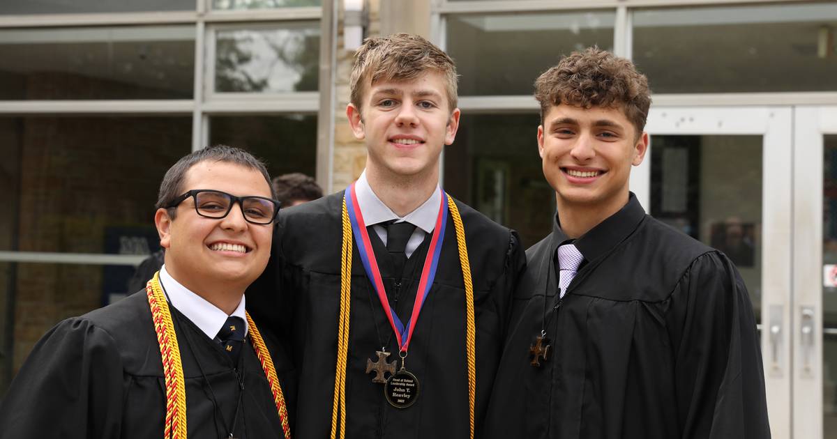 Photos: Marmion Academy Graduation – Shaw Local
