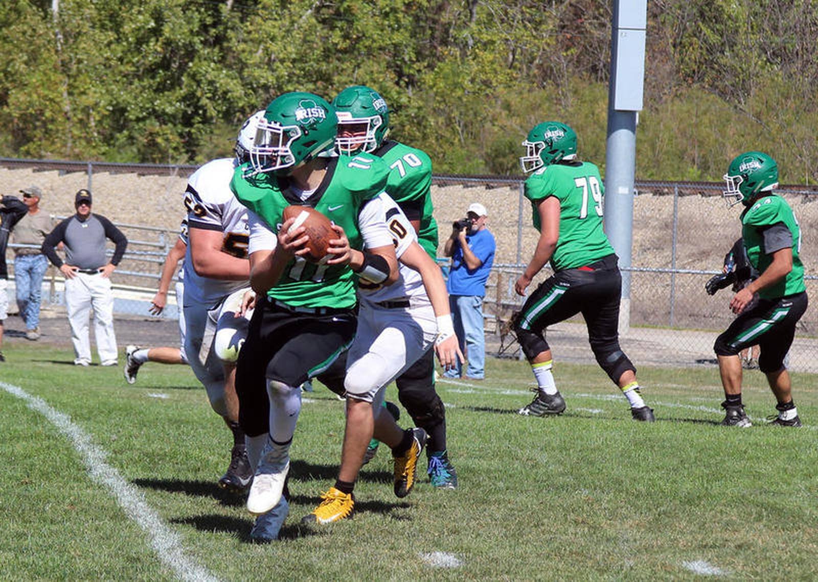 Seneca football falls to Reed-Custer on Homecoming – Shaw Local