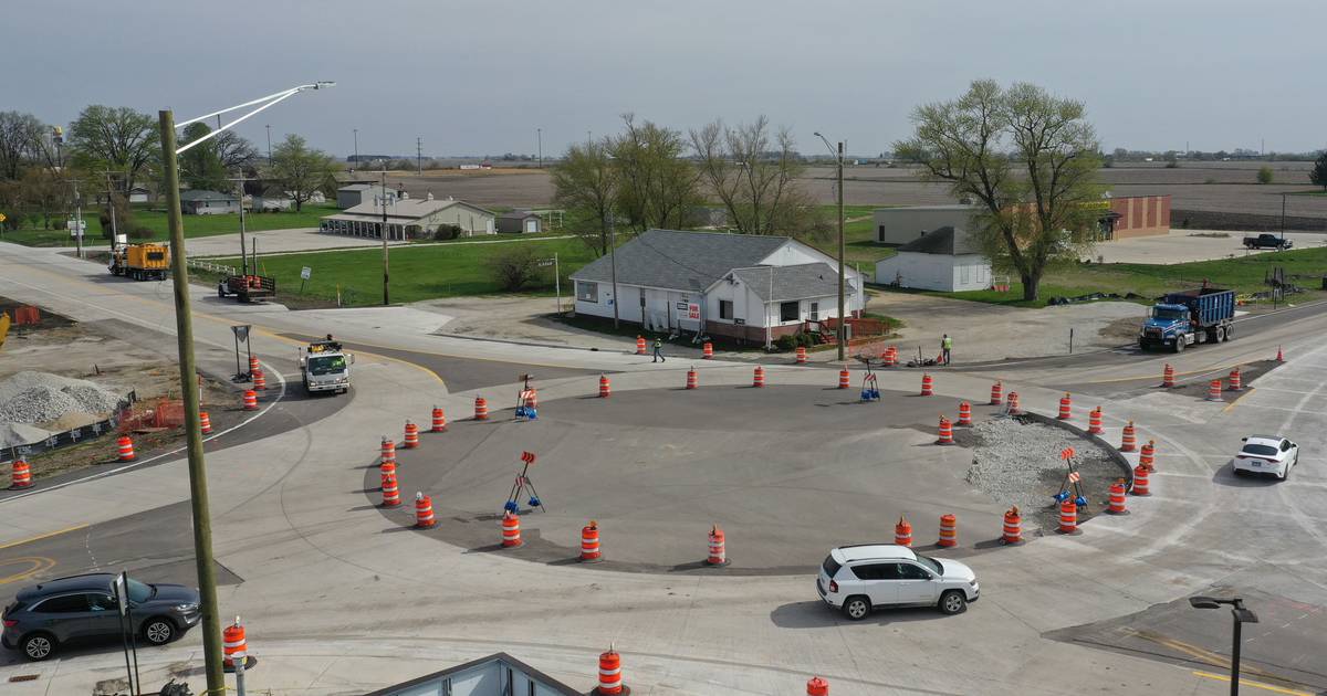 Photos: IDOT temporarily opens the Utica roundabout – Shaw Local