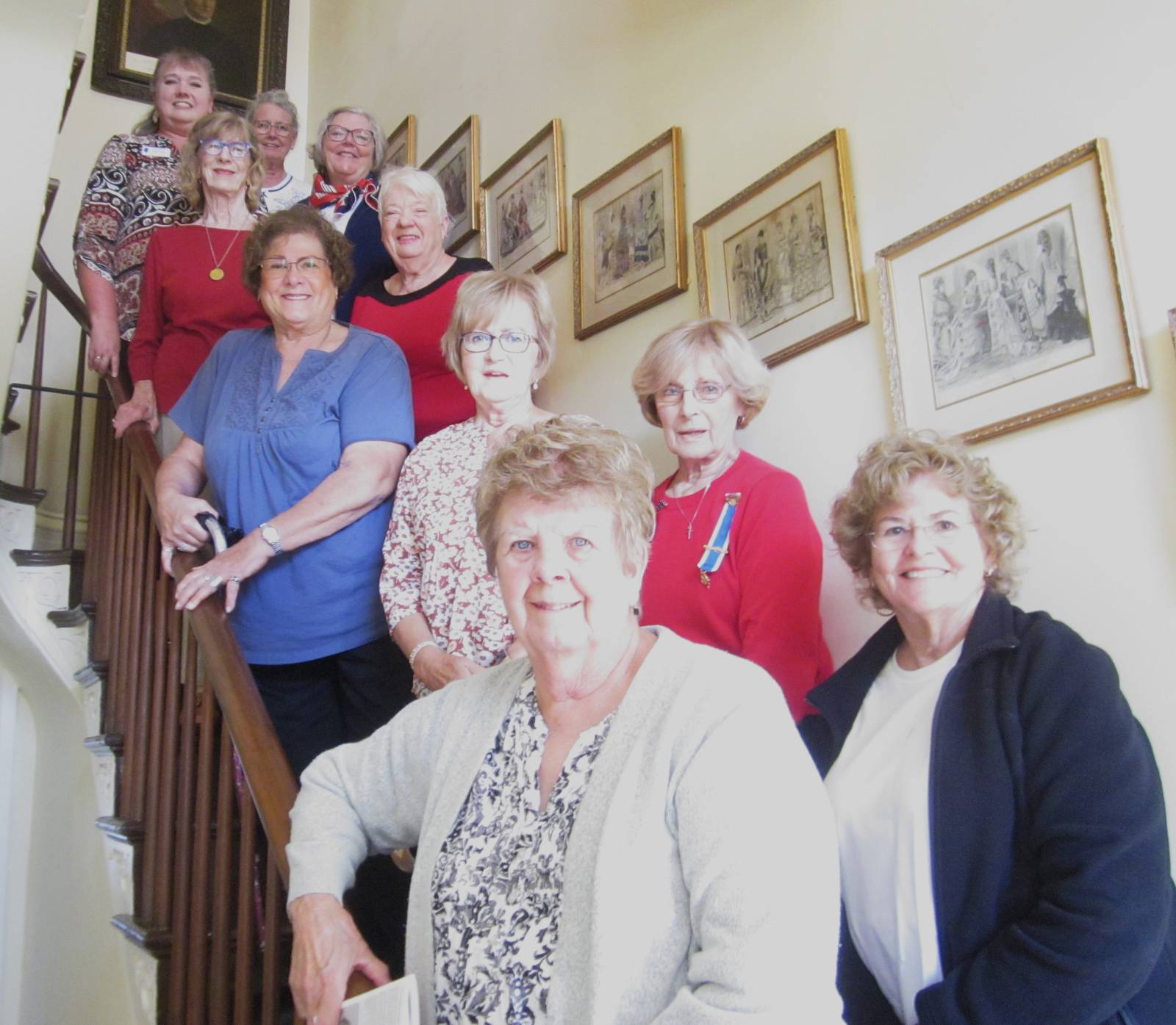 Chief Senachwine DAR tours Pulsifier House in Hennepin – Shaw Local