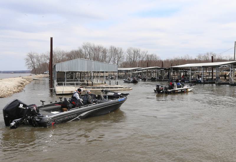 Photos: National Walleye Tour returns to Spring Valley after 10-year ...