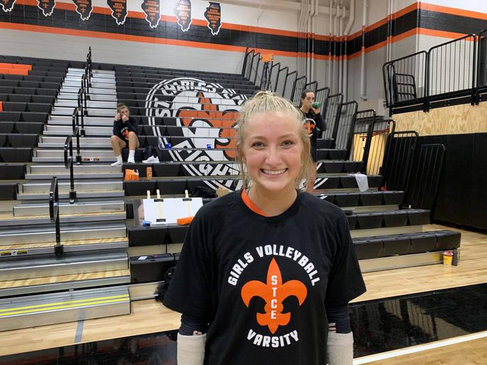 Girls Volleyball: Jessica Garland, Lauren Pondel christen St. Charles ...