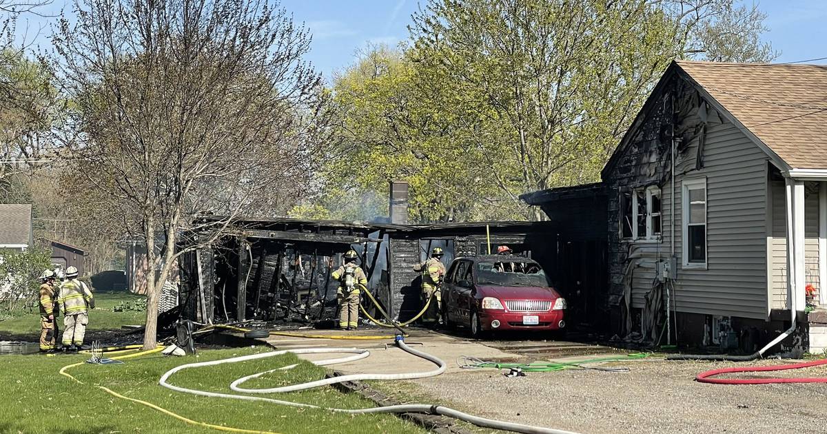Photos: No one injured in Mendota garage fire – Shaw Local