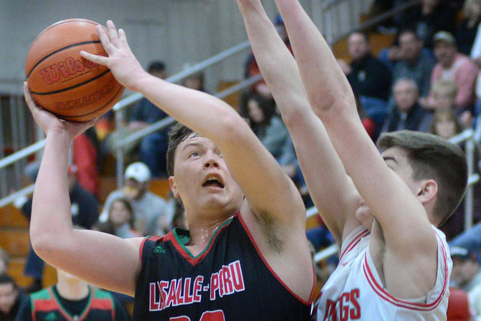 BOYS BASKETBALL: L-P edges Streator – Shaw Local