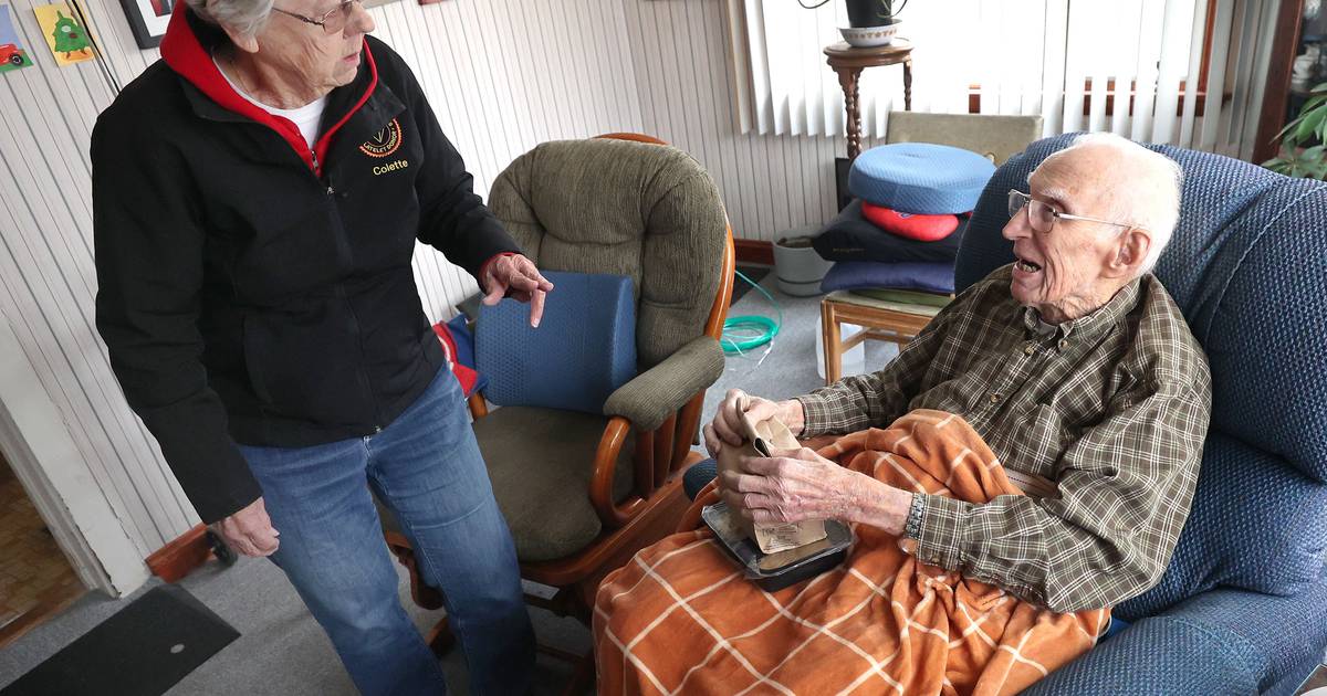 Photos: Voluntary Action Center Meals on Wheels to offer Thanksgiving ...