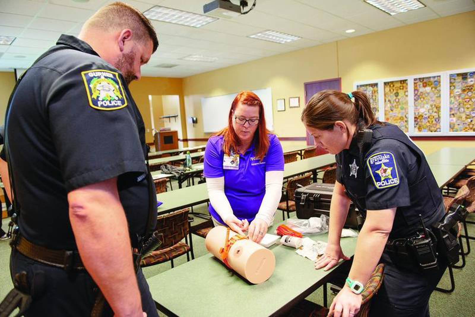 Student resource officers participate in Stop the Bleed program – Shaw ...