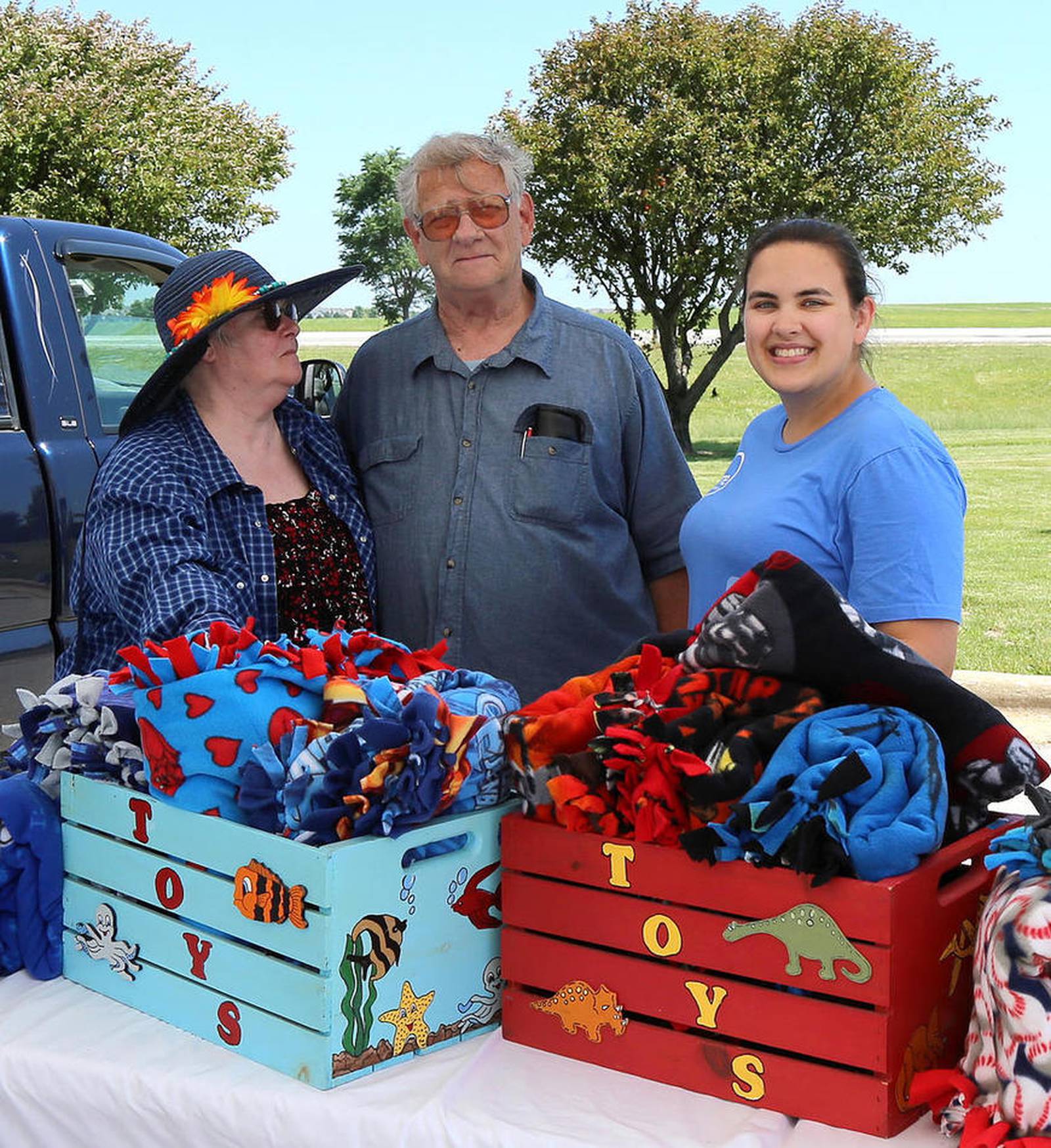 Sugar Grove couple sells wood crafts at farmers market – Shaw Local