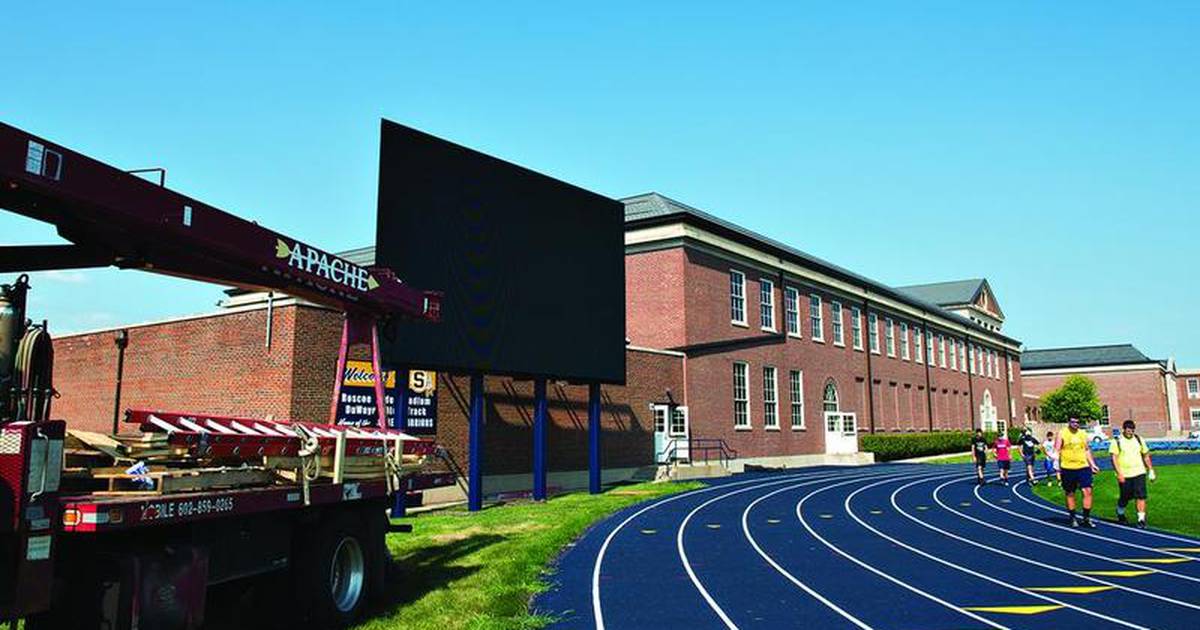 Screen play at Sterling High School – Shaw Local
