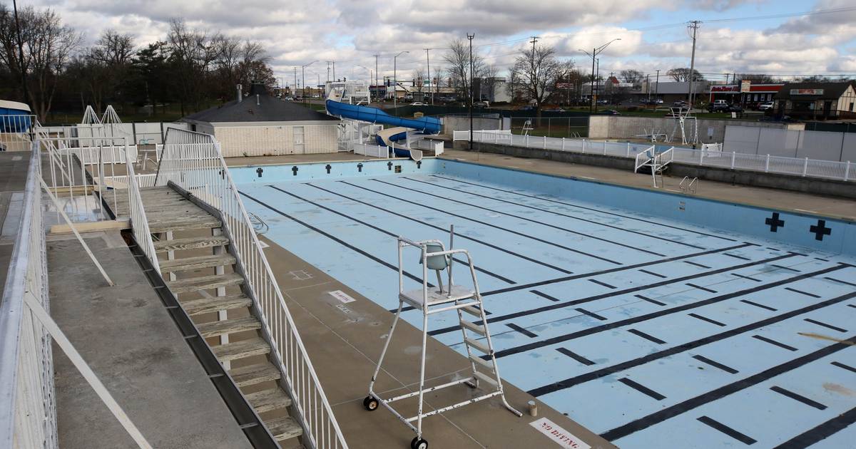 Photos: DeKalb Hopkins Pool demolition work begins to prep for new ...
