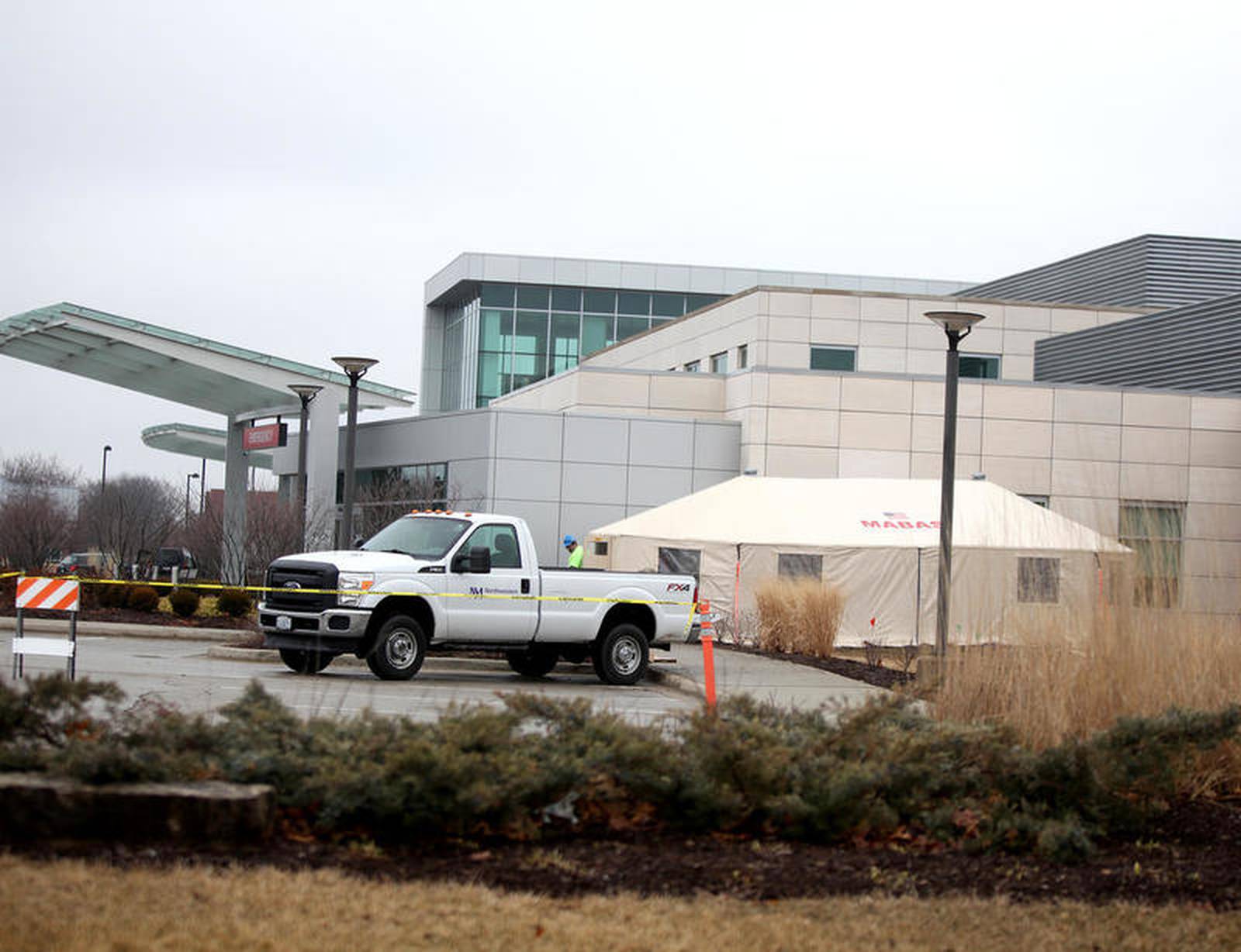 Delnor Hospital puts up tents for patient screening, testing – Shaw Local