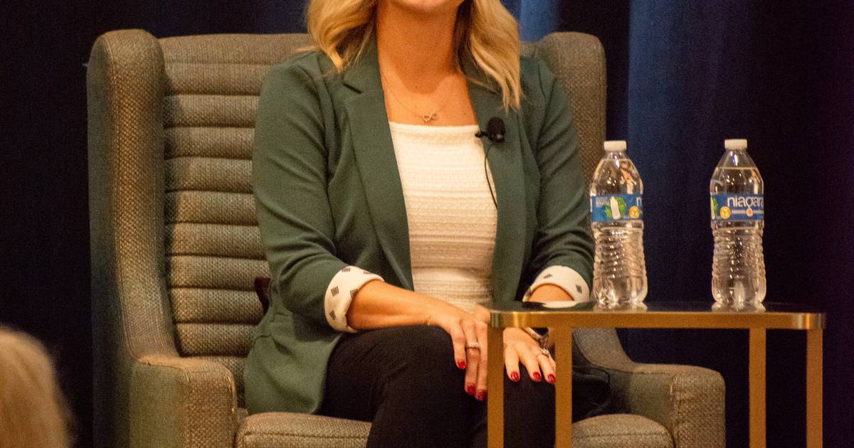 Grundy Bank VP represents bank at Illinois Bankers Association ...