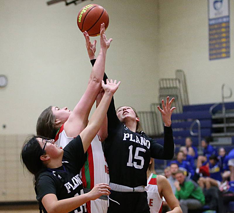 Photos: L-P vs Plano girls basketball in the Tim Humes Breakout Tournament – Shaw Local