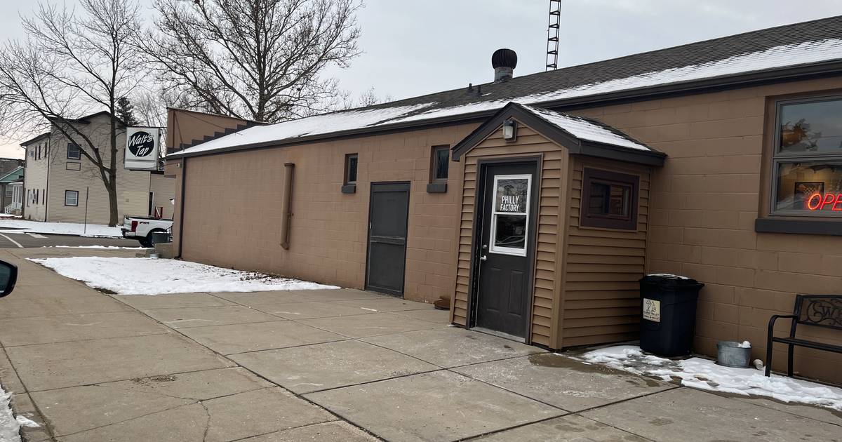 Philly Factory food truck finds home at Walt’s Tap in La Salle – Shaw Local