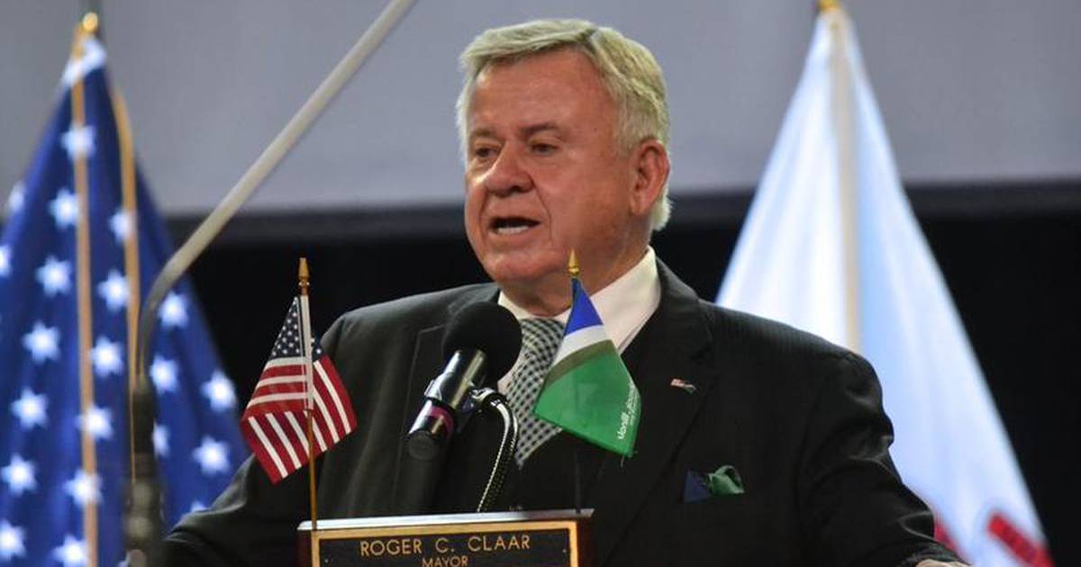 'It's time' - Longtime Bolingbrook mayor steps down – Shaw Local