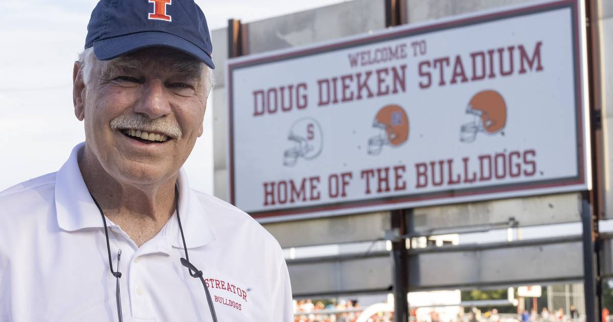 Streator High School renames football field after legend Doug Dieken ...