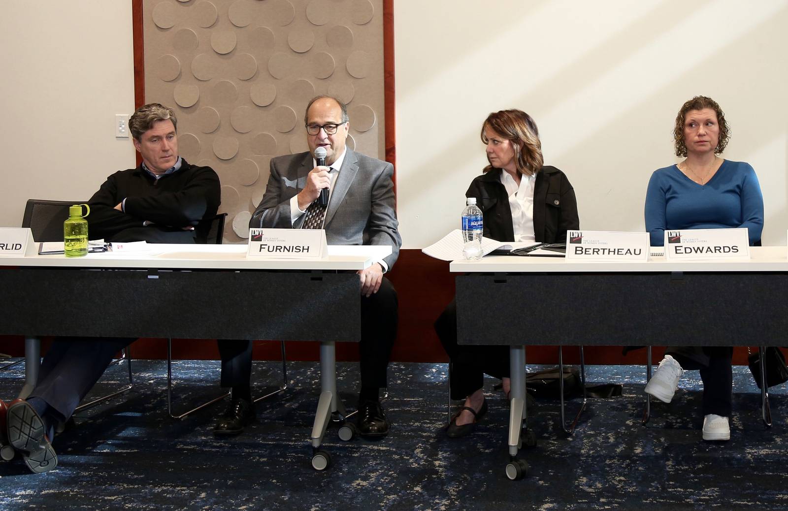 Geneva city council hopefuls field questions at candidate forum – Shaw ...