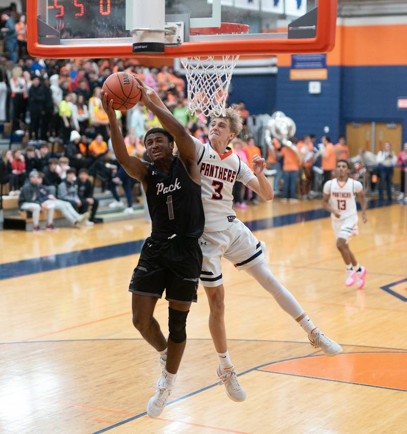 Boys basketball: Oswego East hustles its way to win over Oswego – Shaw ...