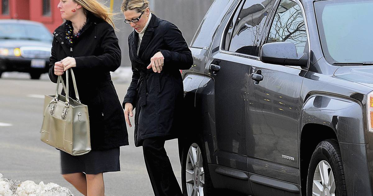 Ex-Dixon comptroller sentenced to 19 years, 7 months – Shaw Local